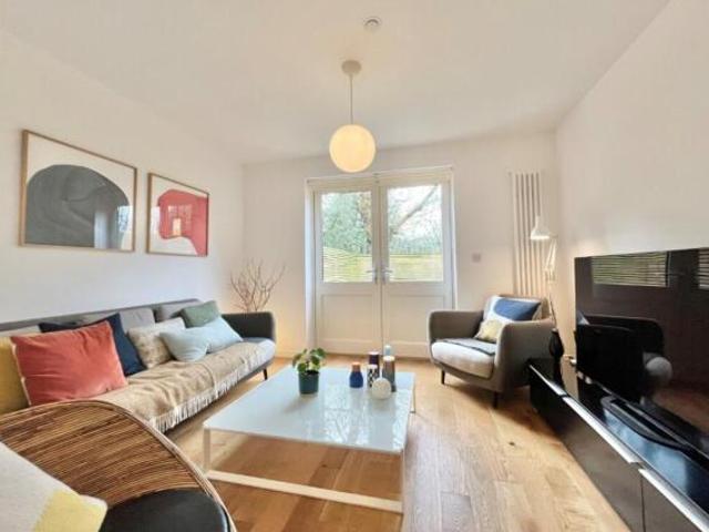 3 bedroom terraced house for rent in Fairway View, Reddish, Stockport, SK5