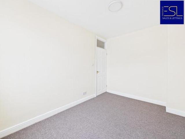 3 bedroom terraced house for rent in Farndale Avenue, Coventry, CV6