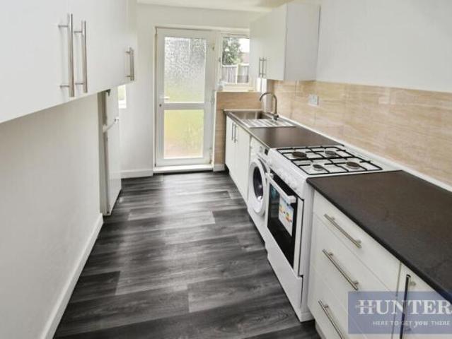 3 bedroom terraced house for rent in Fastnet Road, Leicester, LE5