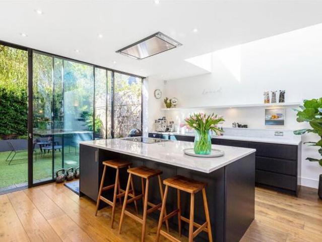 3 bedroom terraced house for rent in Felden Street, London, SW6