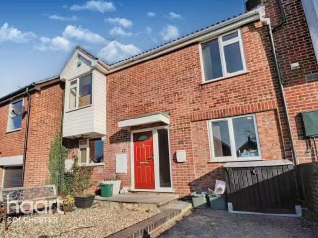 3 bedroom terraced house for rent in Fernlea, COLCHESTER, CO4