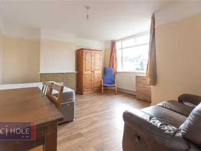 3 bedroom terraced house for rent in Filton Avenue, Horfield.