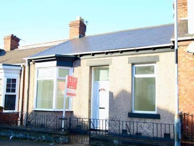 3 bedroom terraced house for rent in Florence Crescent Sunderland Tyne And Wear SR5