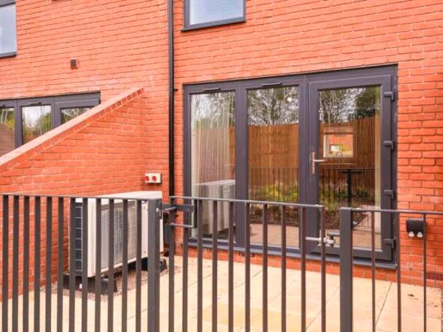 3 bedroom terraced house for rent in Friar Gate, Derby, Derbyshire, DE1