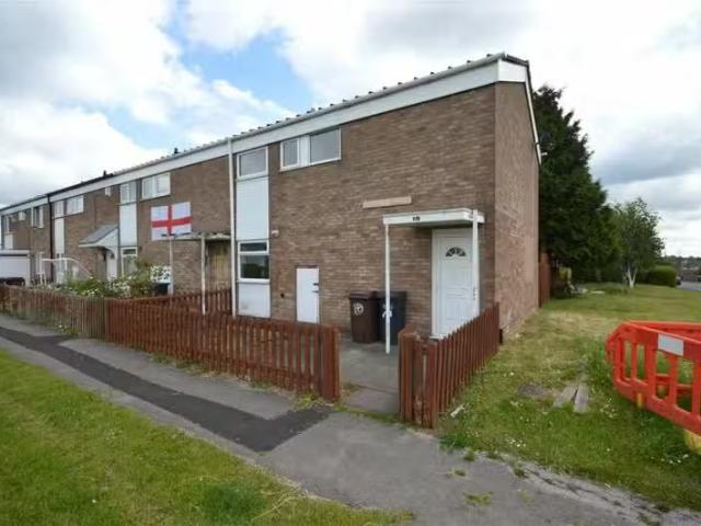 3 bedroom terraced house for rent in Kennet Grove, Birmingham.