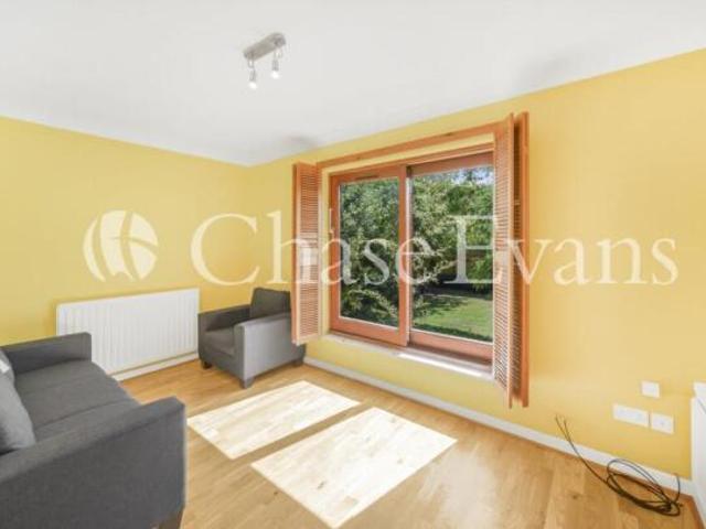 3 bedroom terraced house for rent in Kennet Street, Wapping, London, E1W