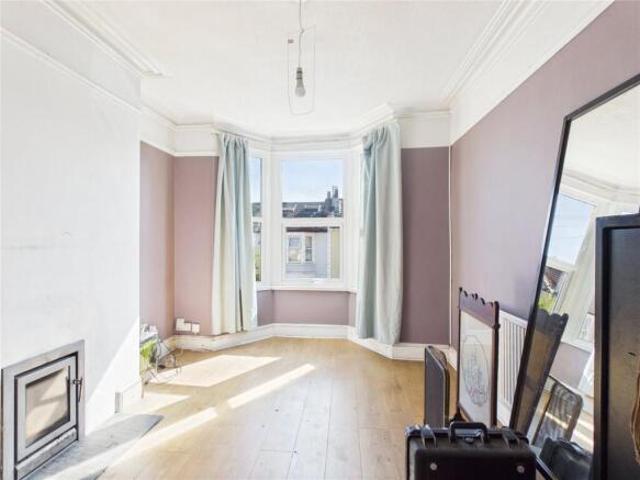 3 bedroom terraced house for rent in Kensal Road, Victoria Park, Bristol, BS3