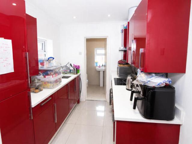 3 bedroom terraced house for rent in Kimberley Road, Gillingham, ME7