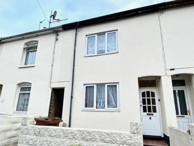 3 bedroom terraced house for rent in King Street Gillingham ME7