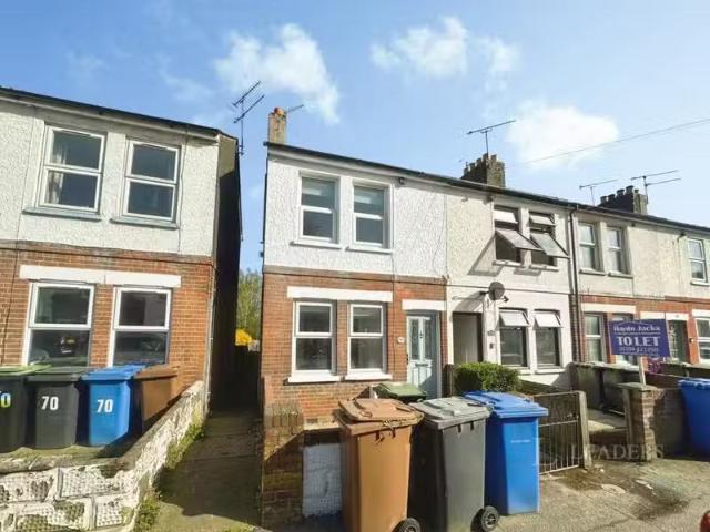 3 bedroom terraced house for rent in Kingston Road, Ipswich, S.
