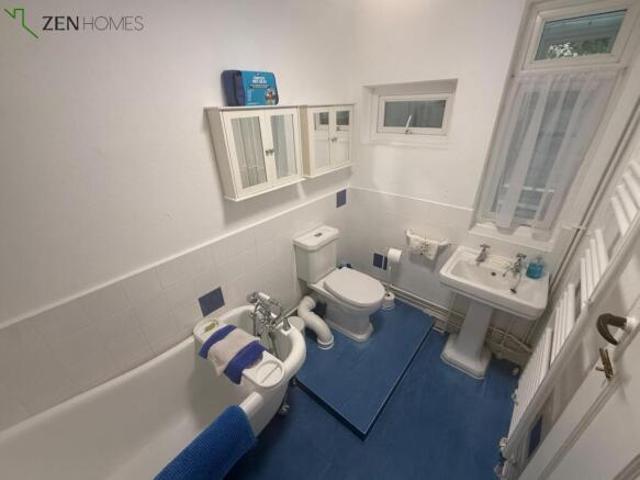 3 bedroom terraced house for rent in Kingswood Avenue, Belvedere, DA17