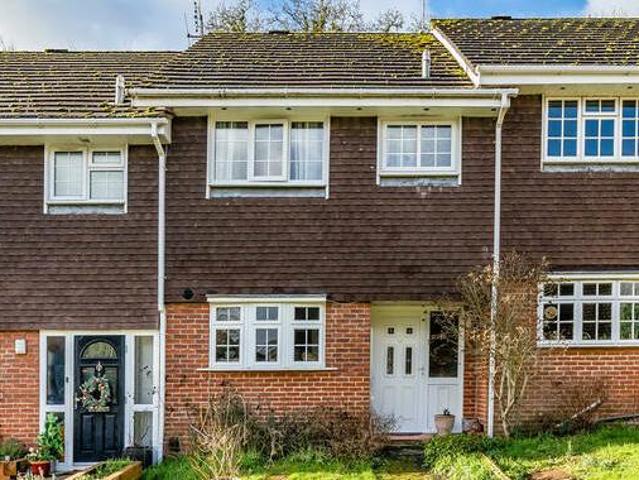 3 bedroom terraced house for rent in Kings Worthy Winchester SO23