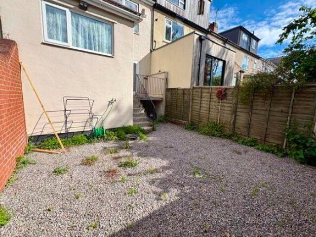 3 bedroom terraced house for rent in Howard Avenue, Bristol, BS5