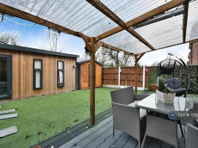 3 bedroom terraced house for rent in Holdness Road, Manchester, M18