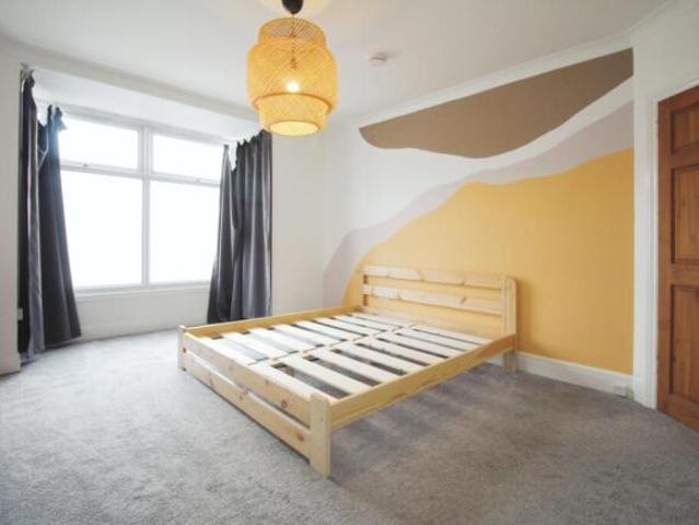 3 bedroom terraced house for rent in Hollam Road, Southsea, Hampshire, PO4