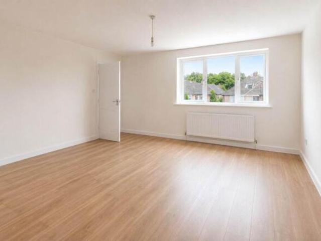 3 bedroom terraced house for rent in Honeywood Drive, Nottingham, NG3