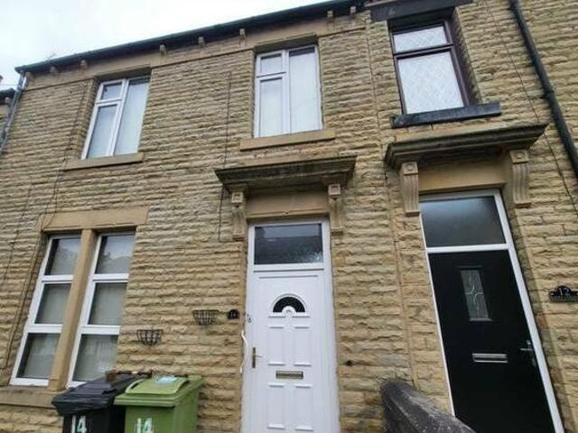 3 bedroom terraced house for rent in Hope Street Dewsbury WF13