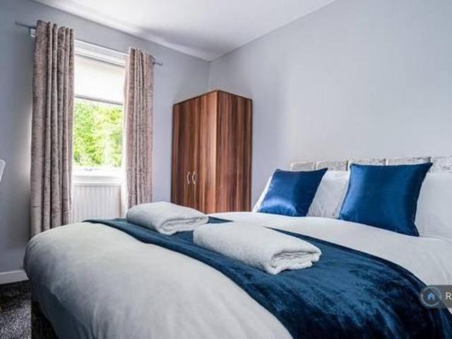3 bedroom terraced house for rent in Hopetoun Bank Bourtreehill South Irvine KA11