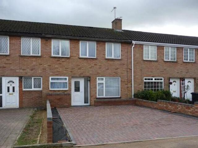 3 Bedroom Terraced House For Rent In Hatfield