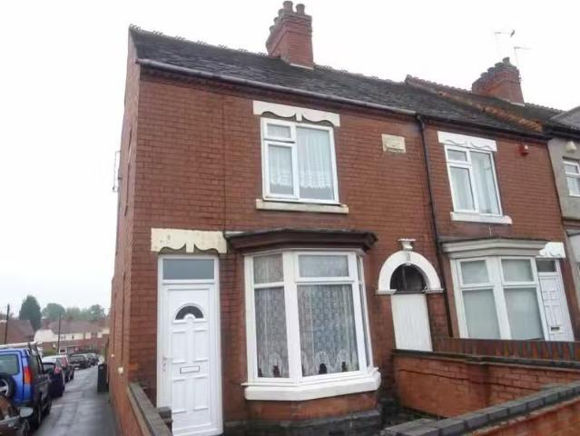3 bedroom terraced house for rent in Haunchwood Road, Stocking.