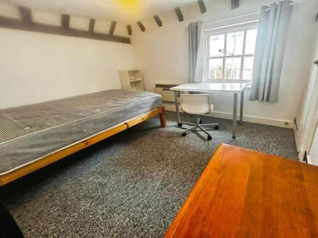 3 bedroom terraced house for rent in Hawks Lane, Canterbury, Kent, CT1