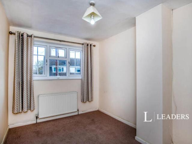 3 bedroom terraced house for rent in Hawkwood Crescent, Worcester, Worcestershire, WR2