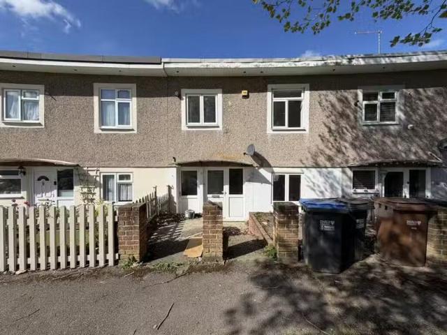 3 bedroom terraced house for rent in Hawthornes, Hatfield, AL10