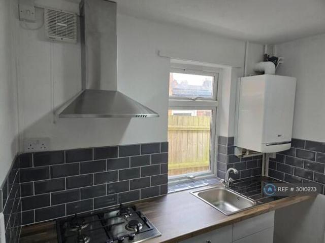 3 bedroom terraced house for rent in Hayhill Road, Ipswich, IP4