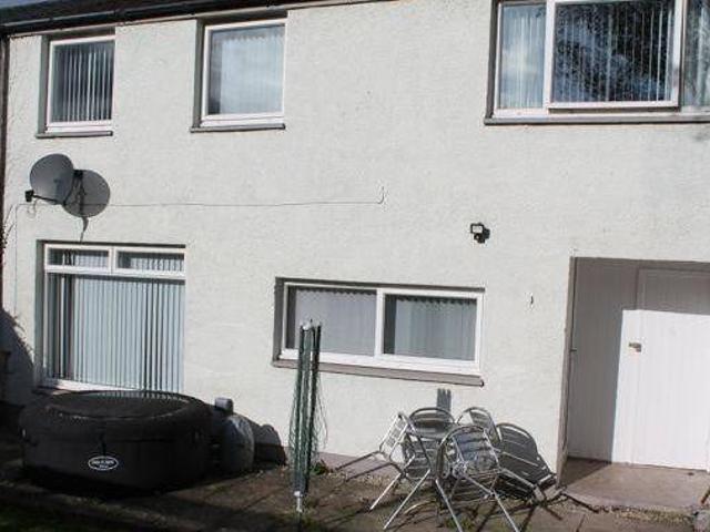 3 bedroom terraced house for rent in Hazel Road G67