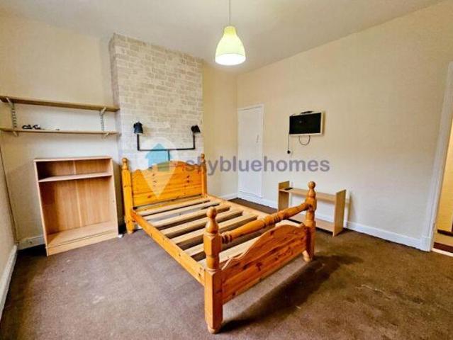3 bedroom terraced house for rent in Hamilton Street, Leicester, LE2