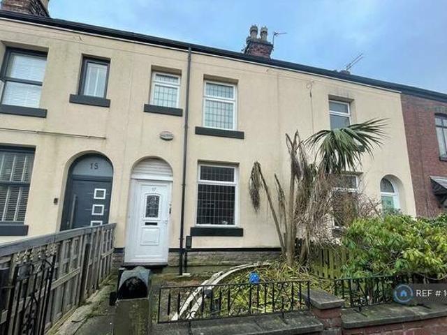 3 bedroom terraced house for rent in Hampden Street Heywood OL10