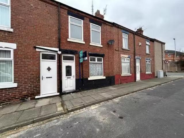 3 bedroom terraced house for rent in Harcourt Street, Darlingt.