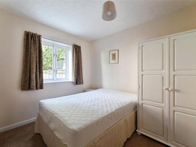 3 bedroom terraced house for rent in Hardy Avenue, London, E16