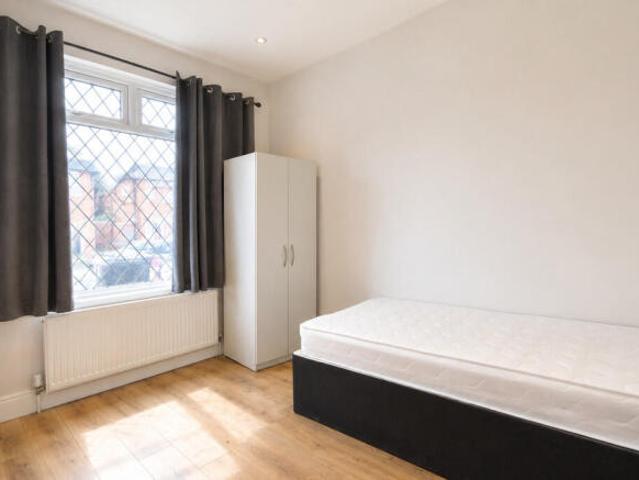 3 bedroom terraced house for rent in Harnall Lane East, Coventry, CV1