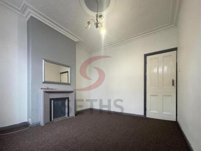 3 bedroom terraced house for rent in Hart Road, Highfields, Leicester, LE5