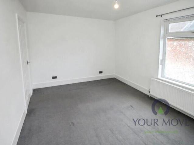 3 bedroom terraced house for rent in Hartington Street, Bedford, Bedfordshire, MK41