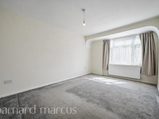 3 bedroom terraced house for rent in Heatherdene Close, MITCHAM, CR4