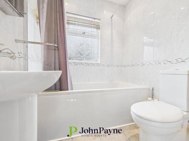3 bedroom terraced house for rent in Hen Lane, Holbrooks, Coventry, CV6