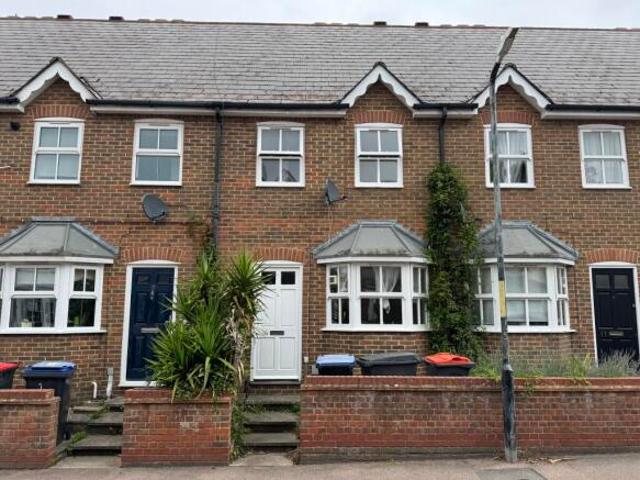 3 bedroom terraced house for rent in Henry Court, Canterbury, CT1