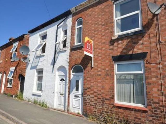 3 bedroom terraced house for rent in Henry Street Crewe CW1