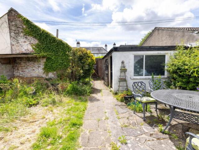 3 bedroom terraced house for rent in Heol Y Deri, Rhiwbina, Cardiff, CF14 6HA, CF14