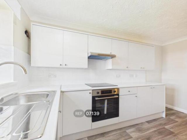 3 bedroom terraced house for rent in Heron Park, Peterborough, PE1 5PH, PE1