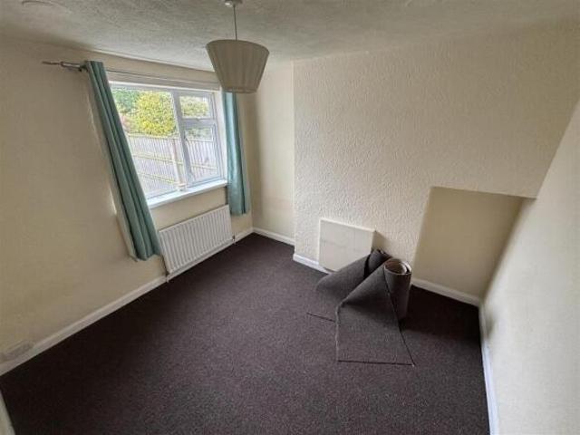 3 bedroom terraced house for rent in Hermits Croft, Cheylesmore, Coventry, CV3