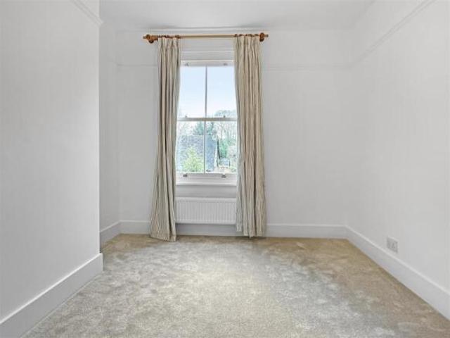 3 bedroom terraced house for rent in Hertford Street, Cambridge, CB4