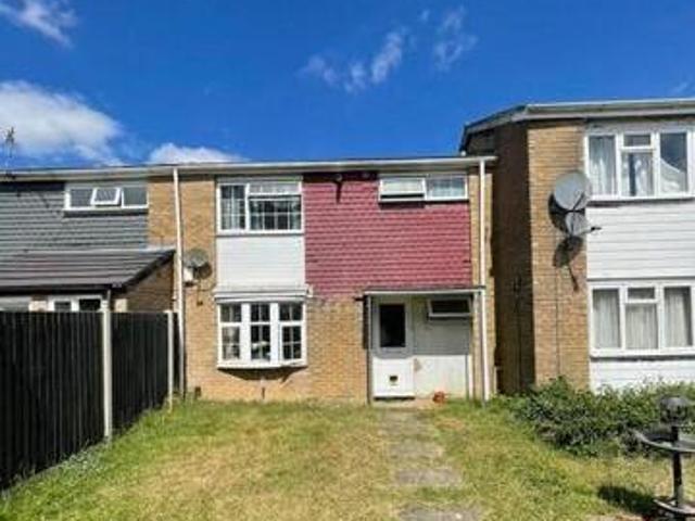 3 Bedroom Terraced House For Rent In High Wycombe