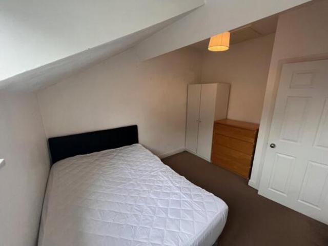 3 bedroom terraced house for rent in Highbury Lane, Meanwood, Leeds, LS6