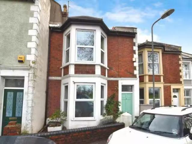 3 bedroom terraced house for rent in Hill Avenue Victoria Pa.