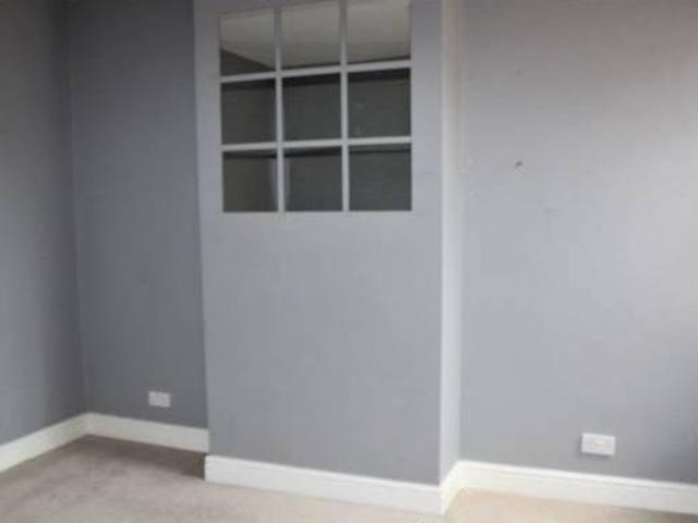 3 bedroom terraced house for rent in Hudson Road Southsea Hampshire PO5