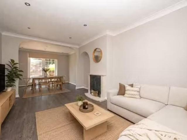 3 bedroom terraced house for rent in Hunters Ride, Bricket Woo.
