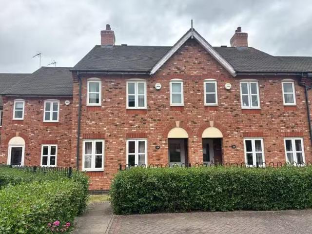 3 bedroom terraced house for rent in Huntington Court, Wellesb.